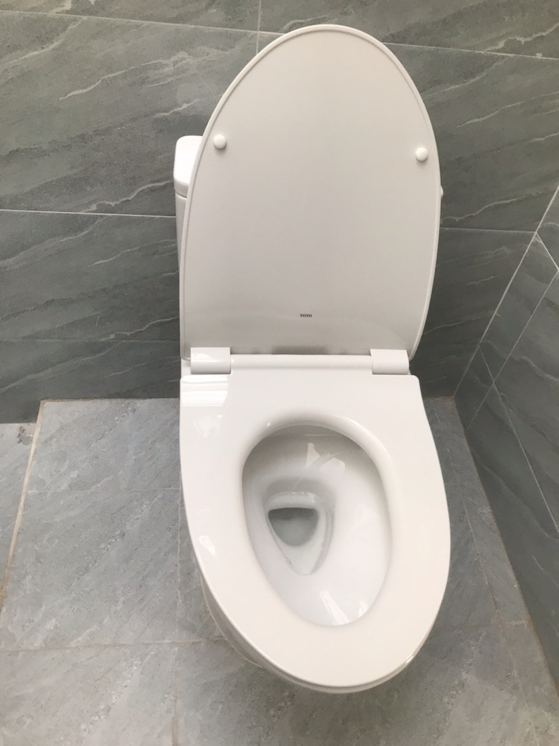 Bồn cầu TOTO MS885DT8 1 khối men sứ chống bẩn, tiết kiệm nước