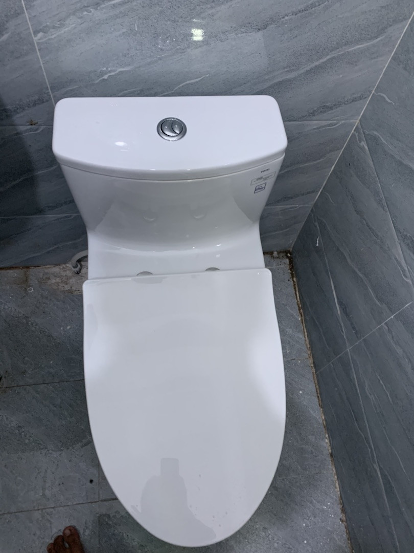 Bồn cầu TOTO MS885DT8 1 khối men sứ chống bẩn, tiết kiệm nước