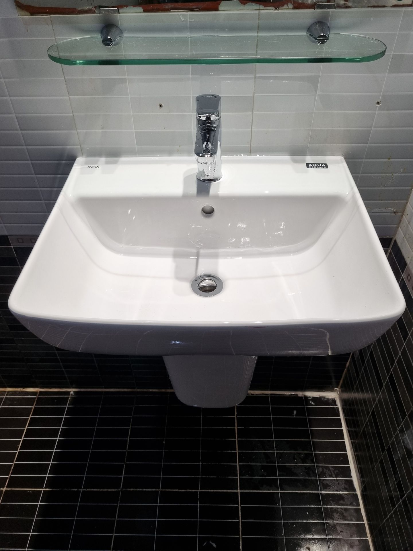 Vòi chậu lavabo lạnh INAX LFV-22S