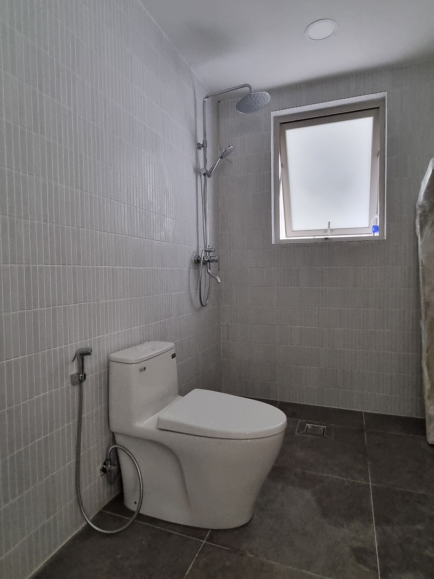 Vòi xịt vệ sinh TOTO TVCF201 nhựa mạ crom