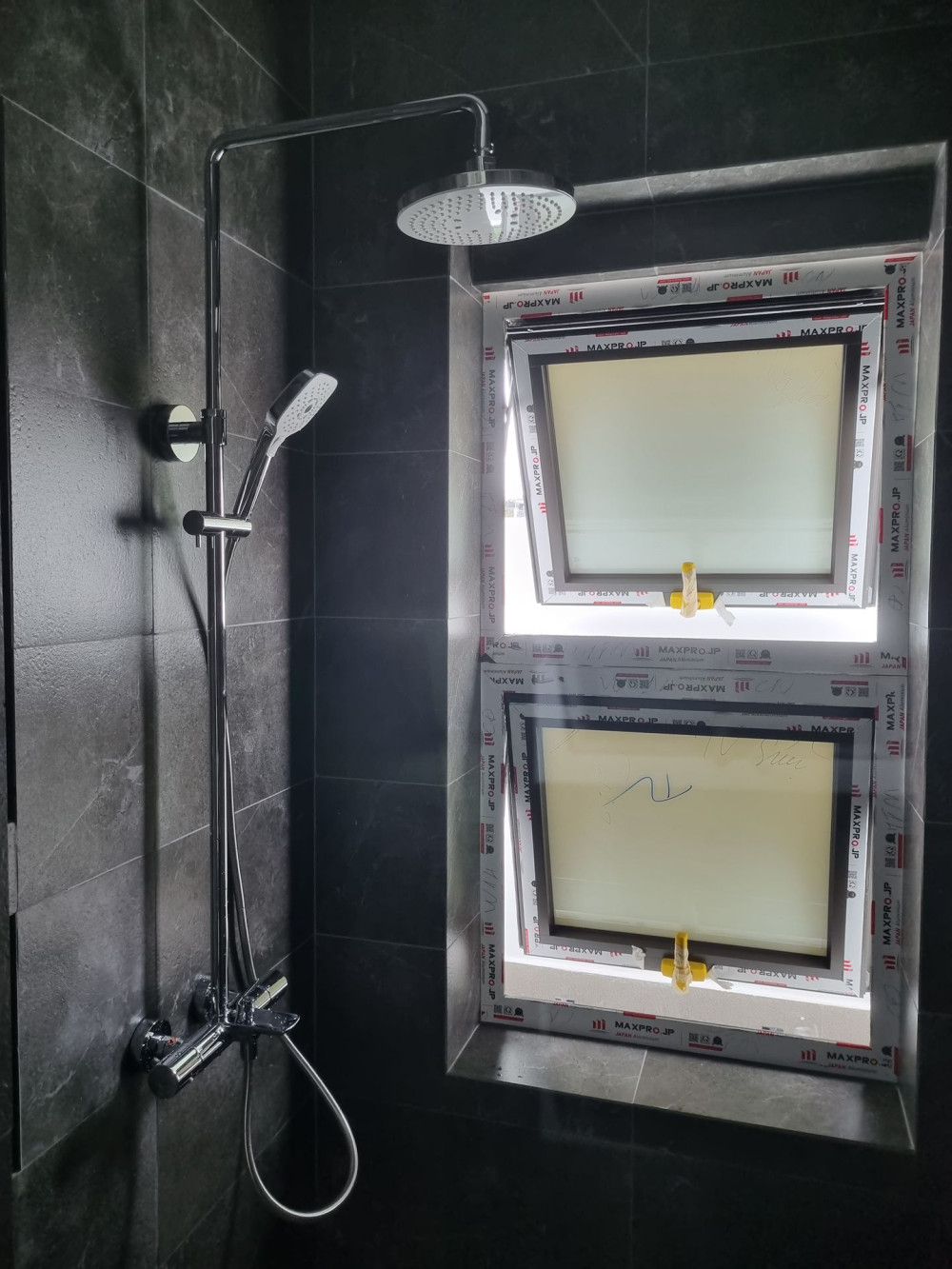 Sen cây nhiệt độ TOTO TBW01401AA dòng G kèm vòi xả bồn