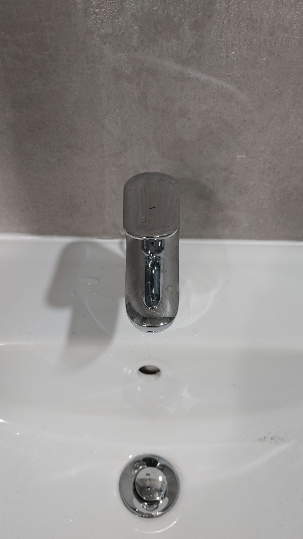 Vòi chậu lavabo nóng lạnh LF TOTO TLS04301V