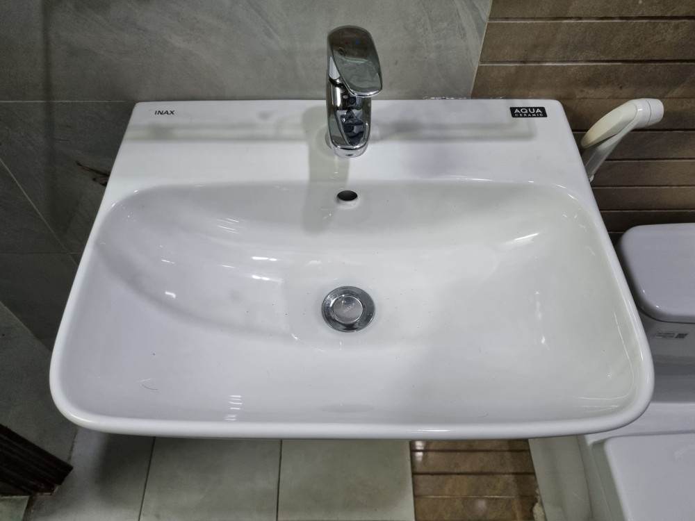 Chậu rửa lavabo treo tường INAX AL-289V (AL289V) (AL-289VFC) men Aqua ...