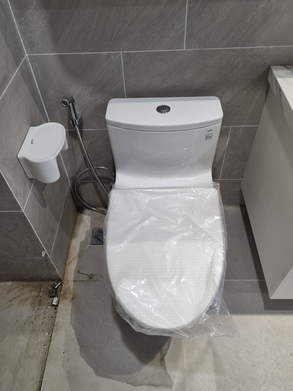 Bồn cầu 1 khối TOTO MS885DT8 nắp đóng êm TC600VS